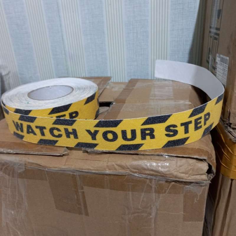 Promo Sticker Safety Walk Watch Your Step Not 3m-solasi Anti Licin 18 ...