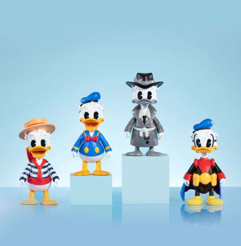 Jual Donald Duck Pop Mart Trendy Figure, Model Donald Classic Di Seller ...
