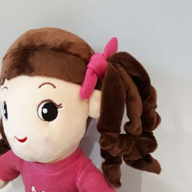 Promo Boneka Doll Girl Sweater Rambut Ikal Bahan Yelvo Diskon 23% Di ...