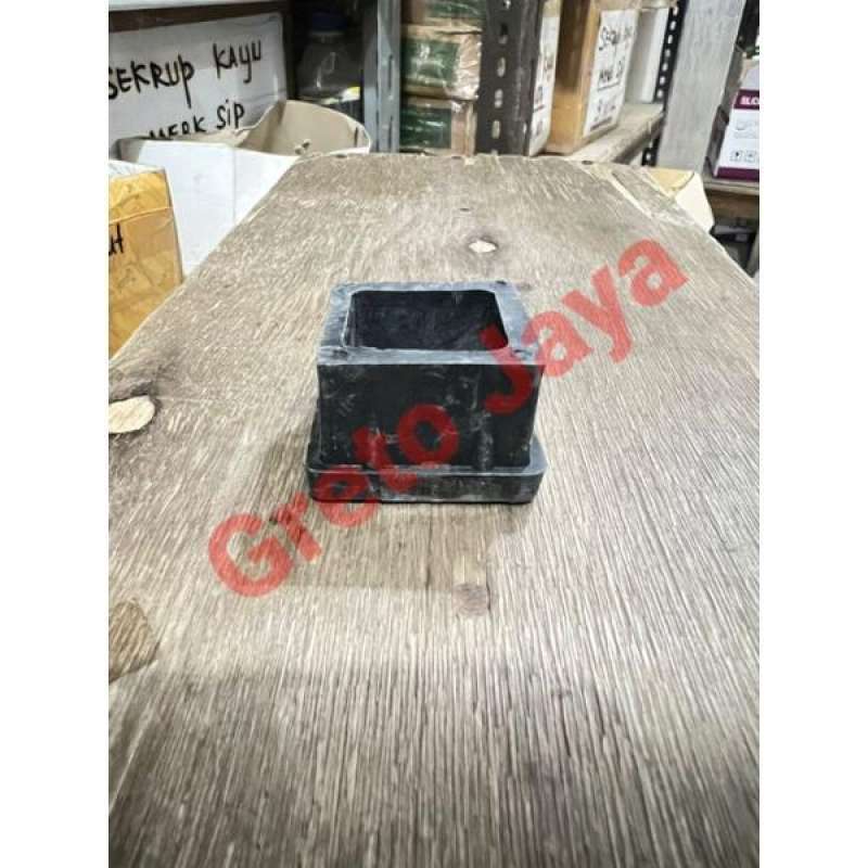 Jual ( 4x4 ) Kaki Semi Karet Plastik Tebal Tinggi Kotak Besi Tutup Pipa ...