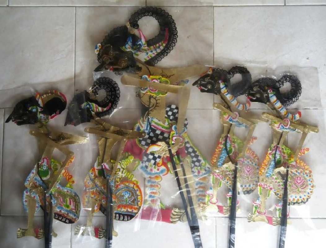 Wayang Kulit Pandowo Lengkap Harga Terbaru Mei 2024 | Blibli