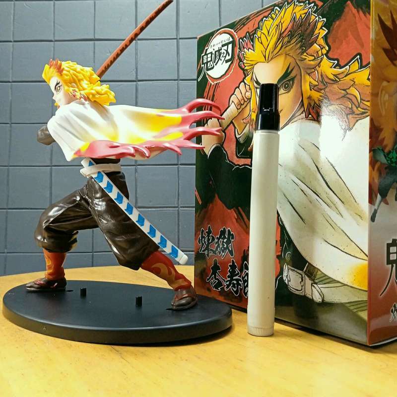 Jual Mainan Static Figure Kyojuro Rengoku Sword Demon Slayer Kimetsu No ...