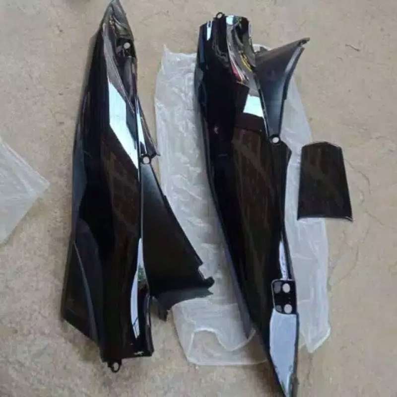 Jual Ready Cover Body Belakang Kharisma X Warna Hitam Di Seller ...