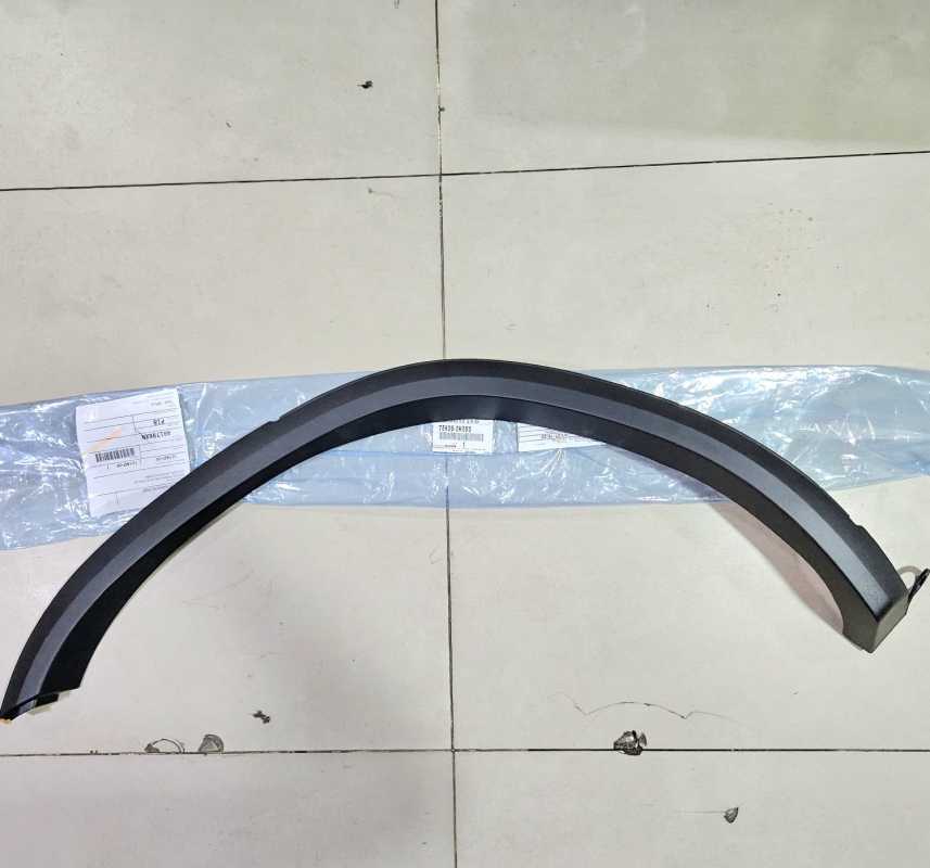 Jual Moulding Extension Bumper Belakang Kanan Toyota Fortuner 75605 ...