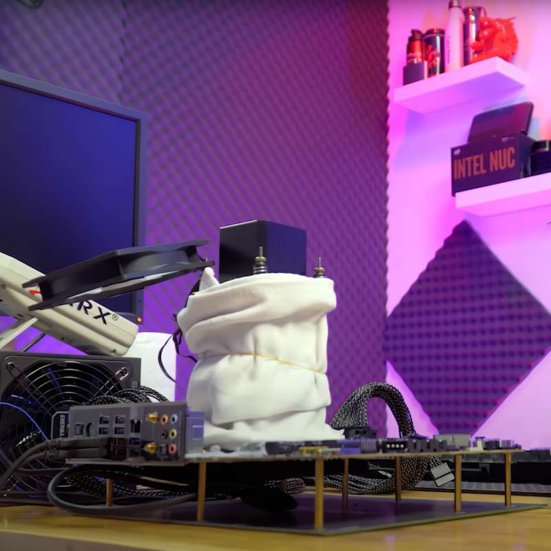 Jual Kingpin Cooling Atlas Bench Stand Red Digital Camo Pc Test Bench ...