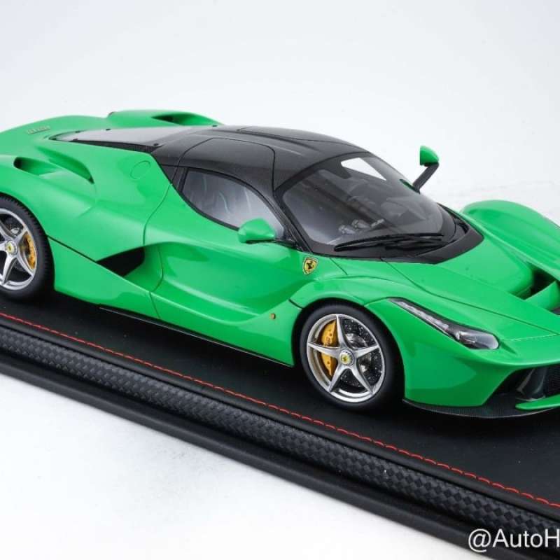 Promo BBR 1:18 FERRARI LAFERRARI GREEN ON LEATHER BASE WITH DISPLAY ...