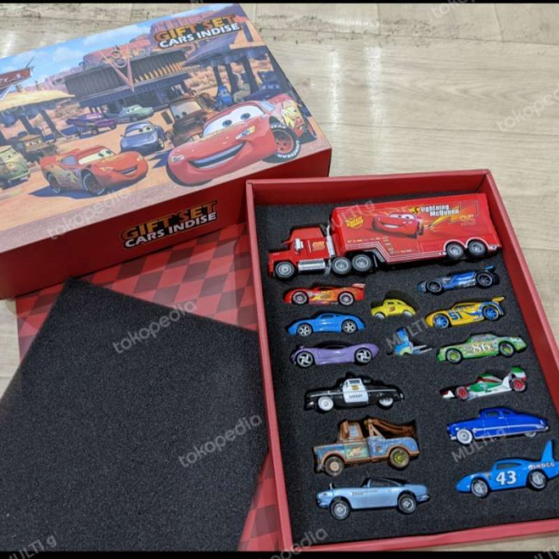 Promo Mobil Mainan Disney Pixar Cars 3 metal 1:55 alloy GiftSet Diskon ...