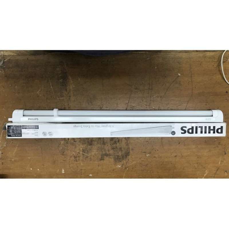 Promo Lampu T5 Essential Batten 1x14watt + sambungan kabel Diskon 23% ...