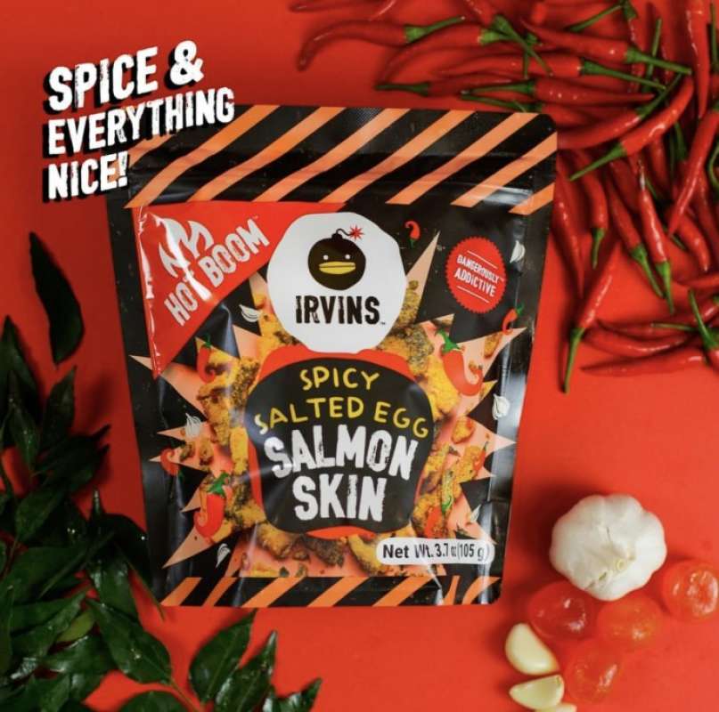 Promo HOT BOMB Irvins Fish Skin Potato Chips Salted Egg Spicy Irvin ...