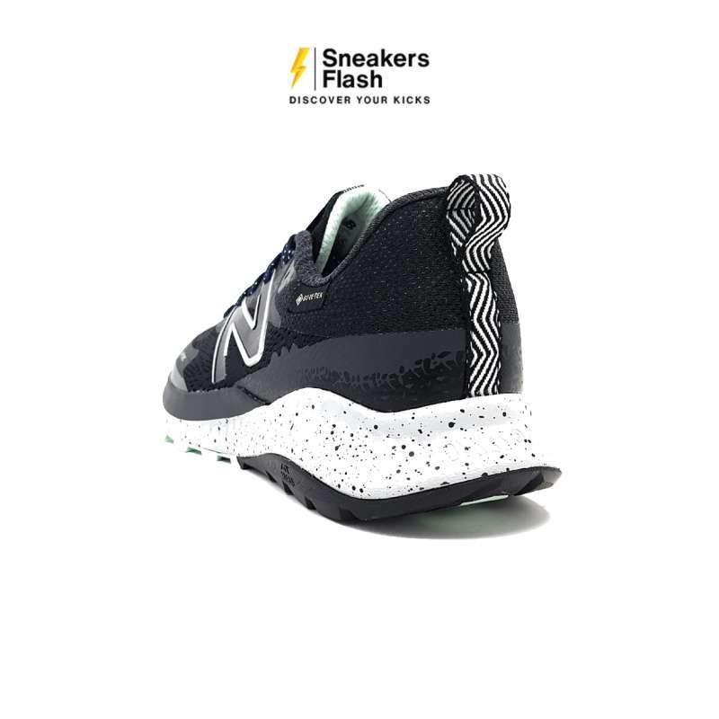 Promo Sepatu Lari Wanita NEW BALANCE NITREL V5 GORE-TEX BLACK ...