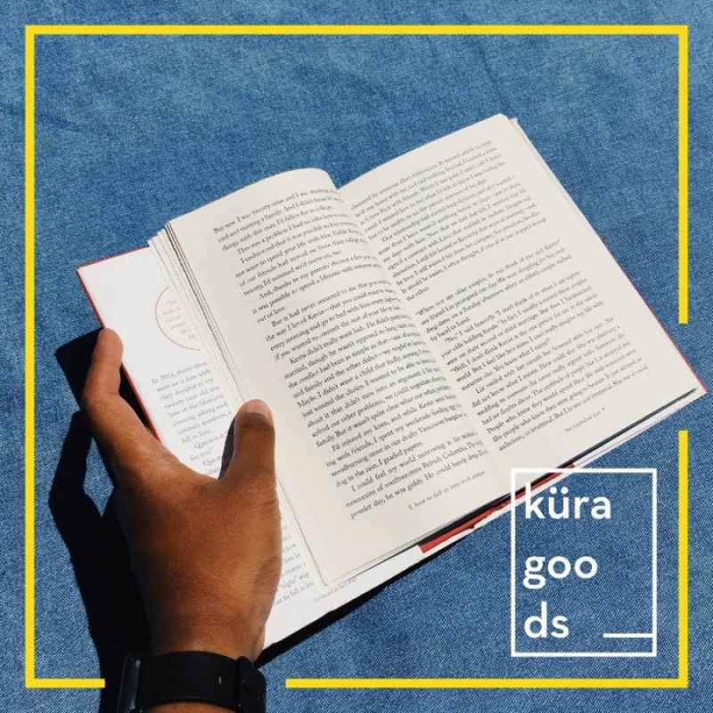 Promo How To Fall In Love With Anyone By Mandy Len Catron | Buku Import ...