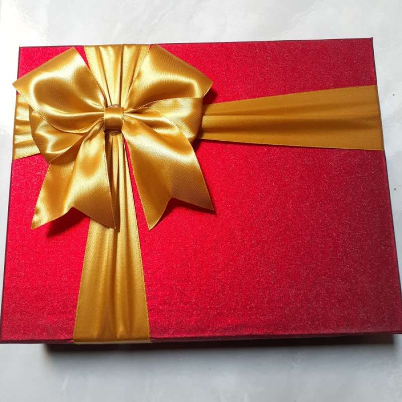 Promo Hard Box Warna Dan Ukuran Merah Glowing Pita Gold Diskon 23% Di ...