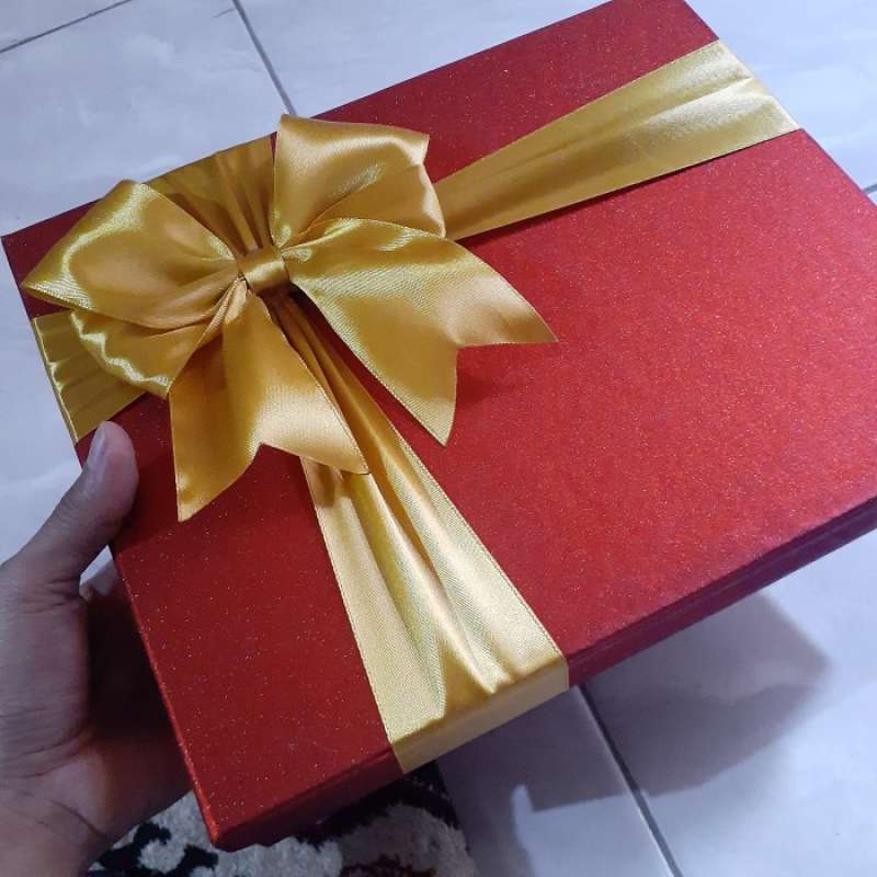 Promo Hard Box Warna Dan Ukuran Merah Glowing Pita Gold Diskon 23% Di ...