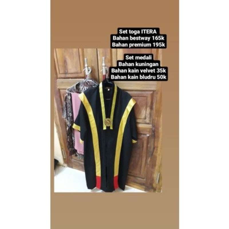 Jual Jubah Toga Wisuda Itera Baju Wisuda Itera Set Toga Wisuda Di ...