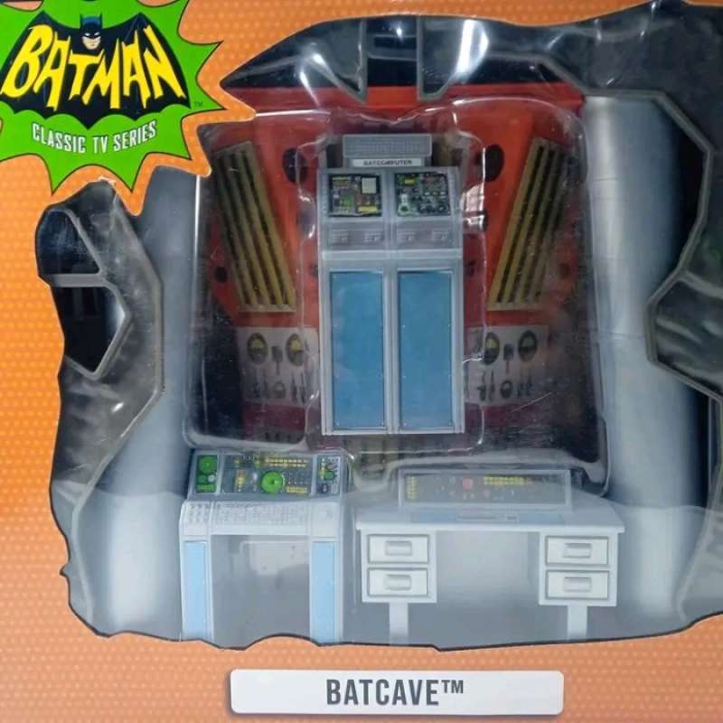 Promo Mainan Set Diorama Batcave Batman Tv Series By Mcfarlane Skala ...