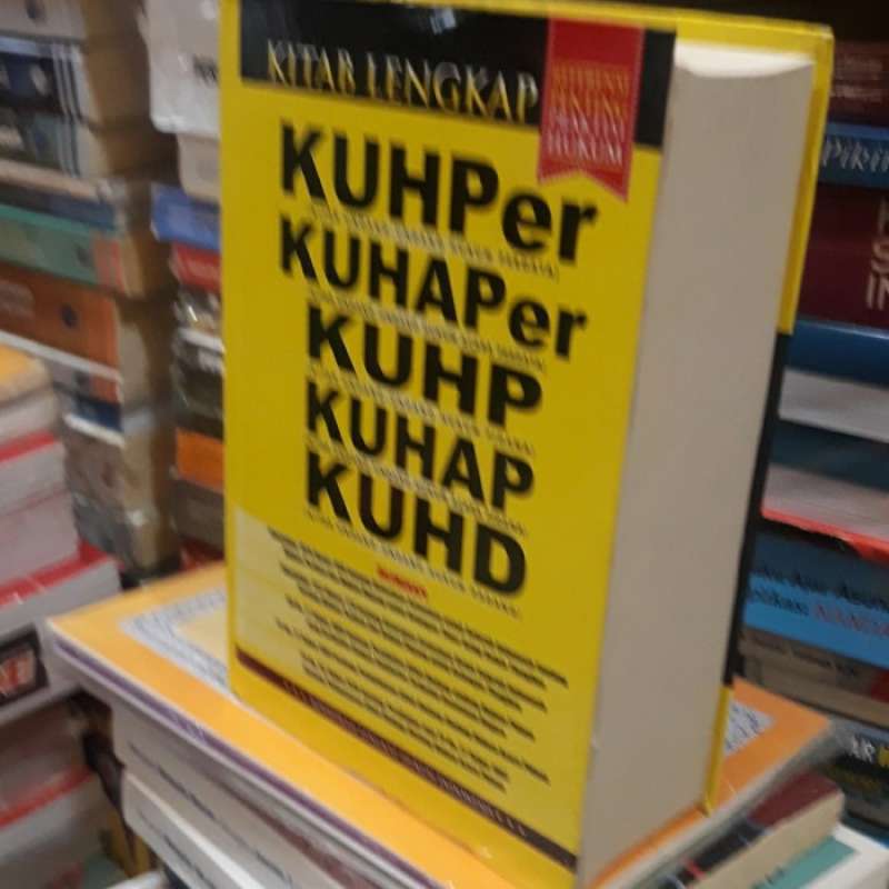 Jual Buku Kitab Lengkap Kuhper Kuhaper Kuhp Kuhap Kuhd. Di Seller Circlet - Cengkareng Timur ...
