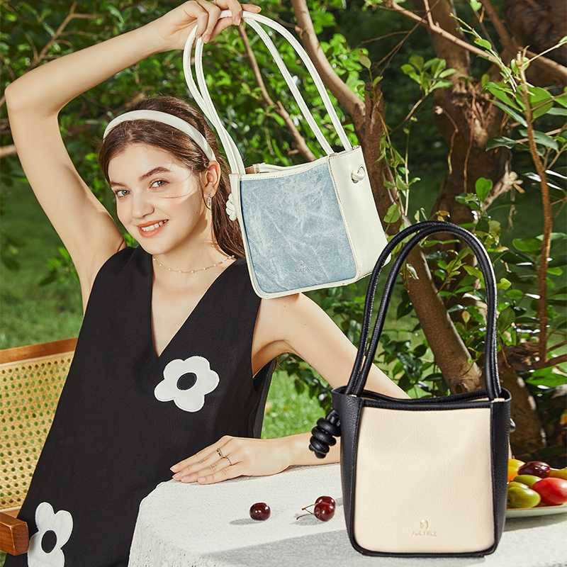Promo Kylie Bag Sling Bag By Age Free - Putih Denim Diskon 5% Di Seller ...