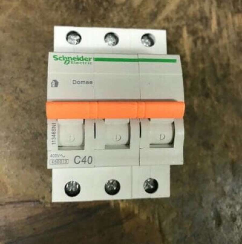 Promo Mcb 3p 40a schneider 3phase 40ampere schneider Diskon 23% di ...