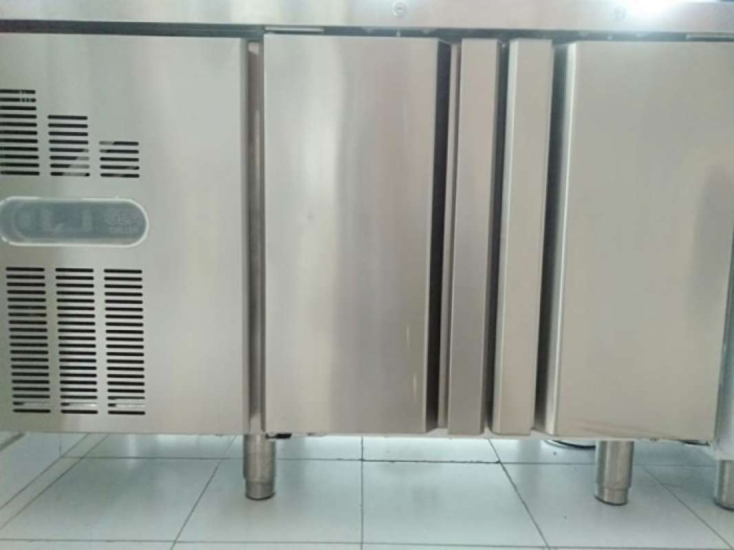 Promo Gea Ucc 120 2d Undercounter Chiller 2 Pintu Diskon 23% Di Seller ...