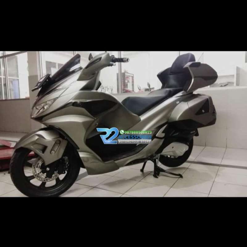 Jual Modifikasi Pcx New Topbox Silver Goldwing Di Seller Bhayangkara ...