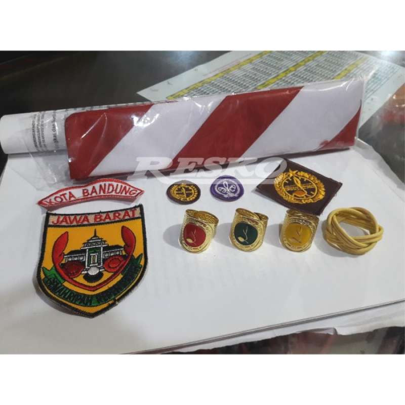 Jual Paket 1 Set Atribut Pramuka SD Siaga Penggalang Khusus Bandung di ...