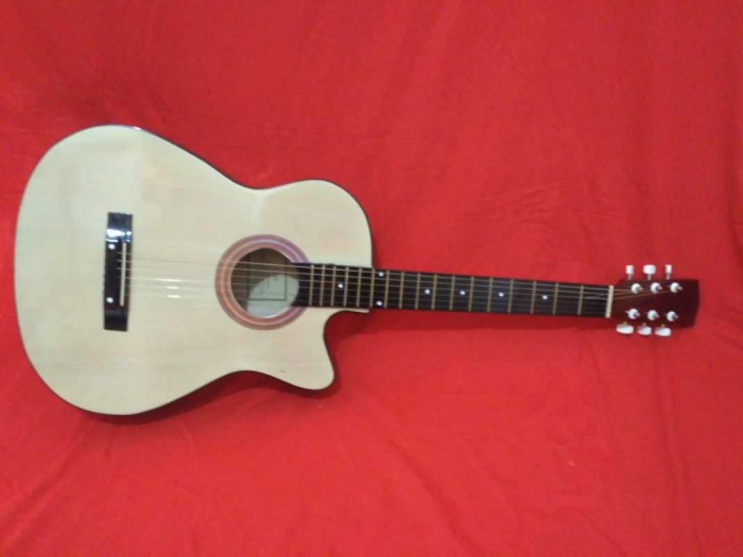 Promo gitar nilon ukuran 3/4 natural cort Diskon 23% di Seller Qeira ...