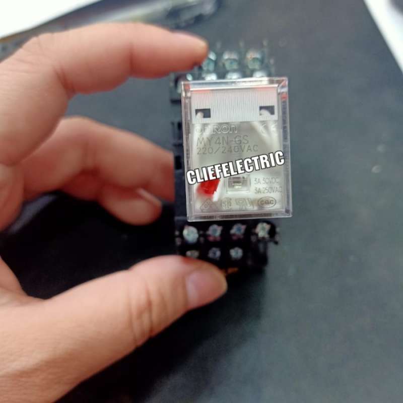 Promo RELAY OMRON MY4N + SOCKET PYF-14AE 220V per set Diskon 23% di ...