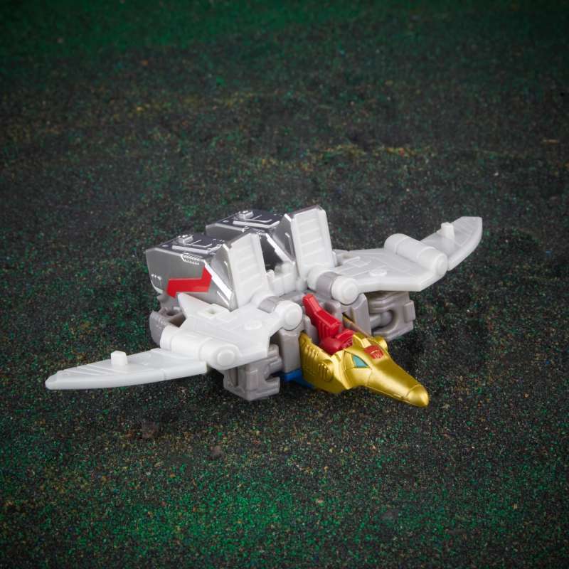 Promo Transformers Legacy Evolution Core Class Dinobot Swoop Action ...