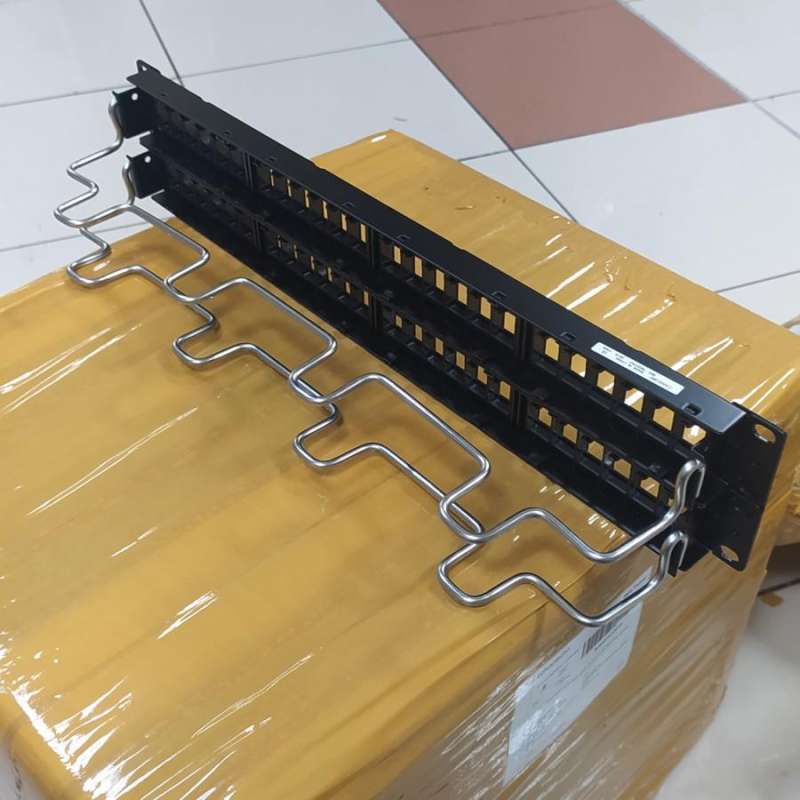 Jual Commscope Amp Te Cpp Uddm Sl 2u 48 Patch Panel Frame Panel 48port ...