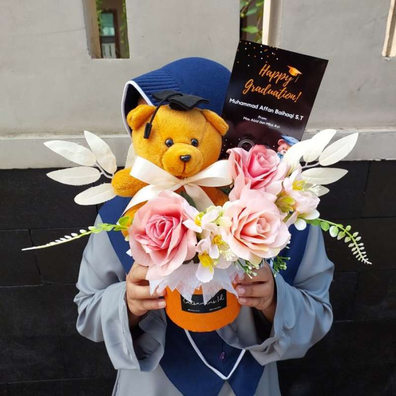 Promo Bucket Bunga Bouquet Bunga Artificial/ Bunga Hadiah Wisuda Diskon ...