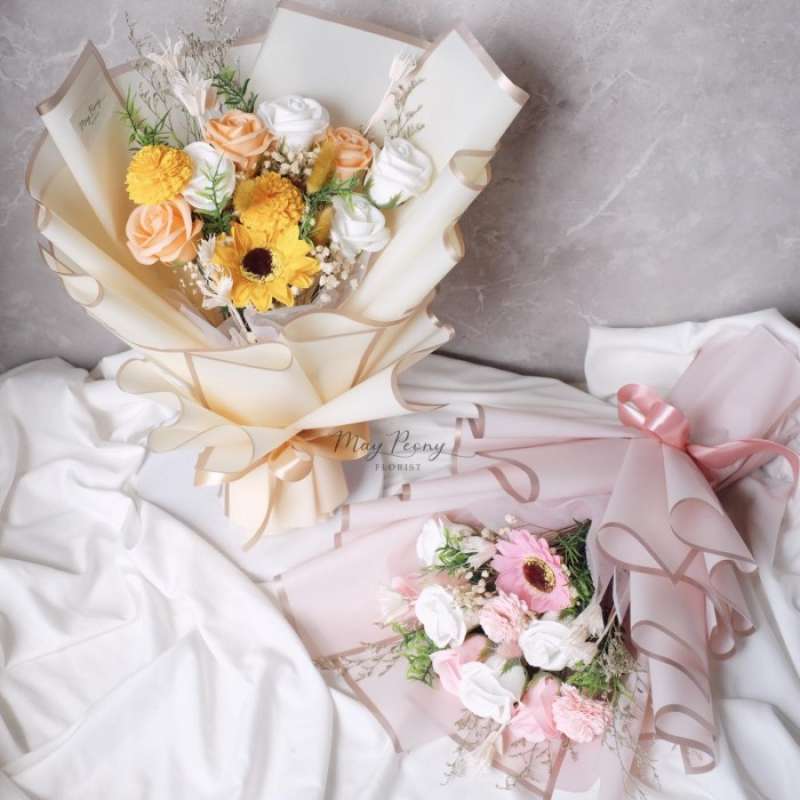 Promo Adriana Soap Mix Bouquet - Buket Bunga Campur Mawar Chrysan Kado ...