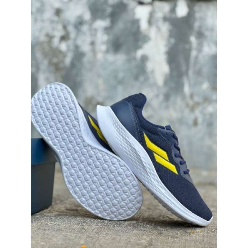 Jual Sepatu Lari Mills Specter New Running Shoes - 43 Navy Yellow Di ...