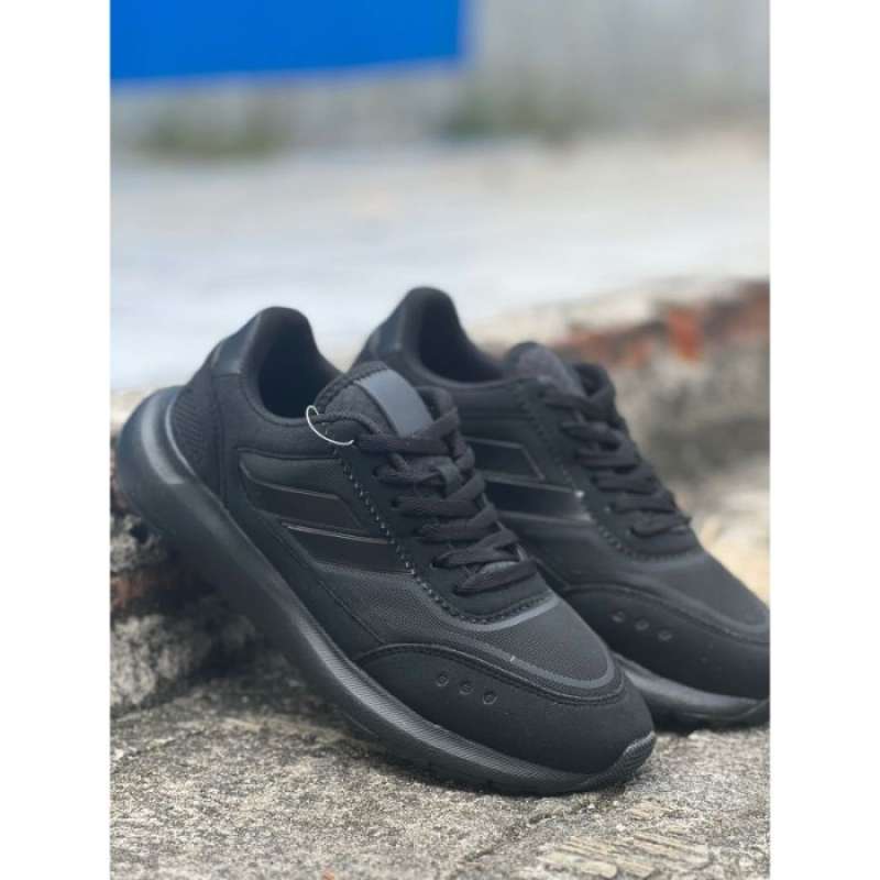 Jual Sepatu Futsal Mills Ultras Clasica Core New - 42 Black Black Di ...