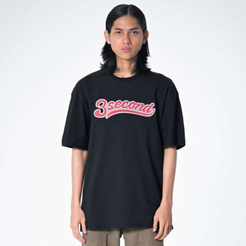 Promo Basic T Shirt Kaos Lengan Pendek Pria Logo Center Hitam - M ...
