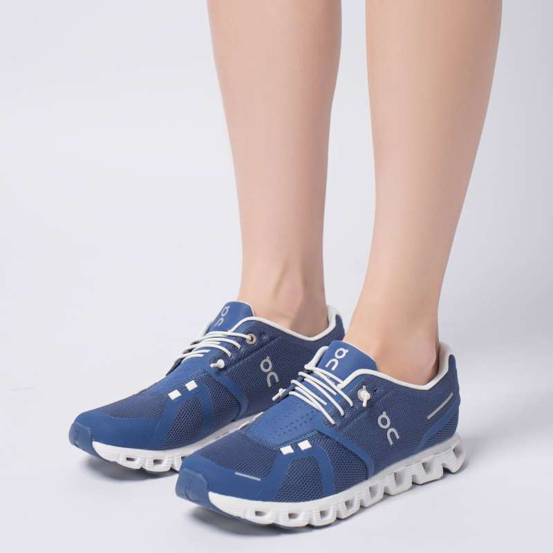 Promo On Cloud 5 Running Sneakers Denim White Woman - Multi,blue 8.5 ...