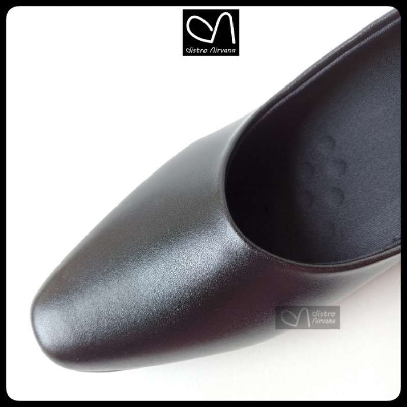 Jual Sepatu Pantofel Wanita Hitam Polos Heels 7cm Big Size Kantor ...