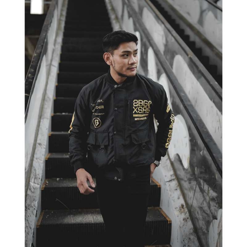 Promo Jaket Bomber Original Bgsr Saviour Warna Hitam Gold Untuk Pria Dan Wanita - Xxl Diskon 55% ...