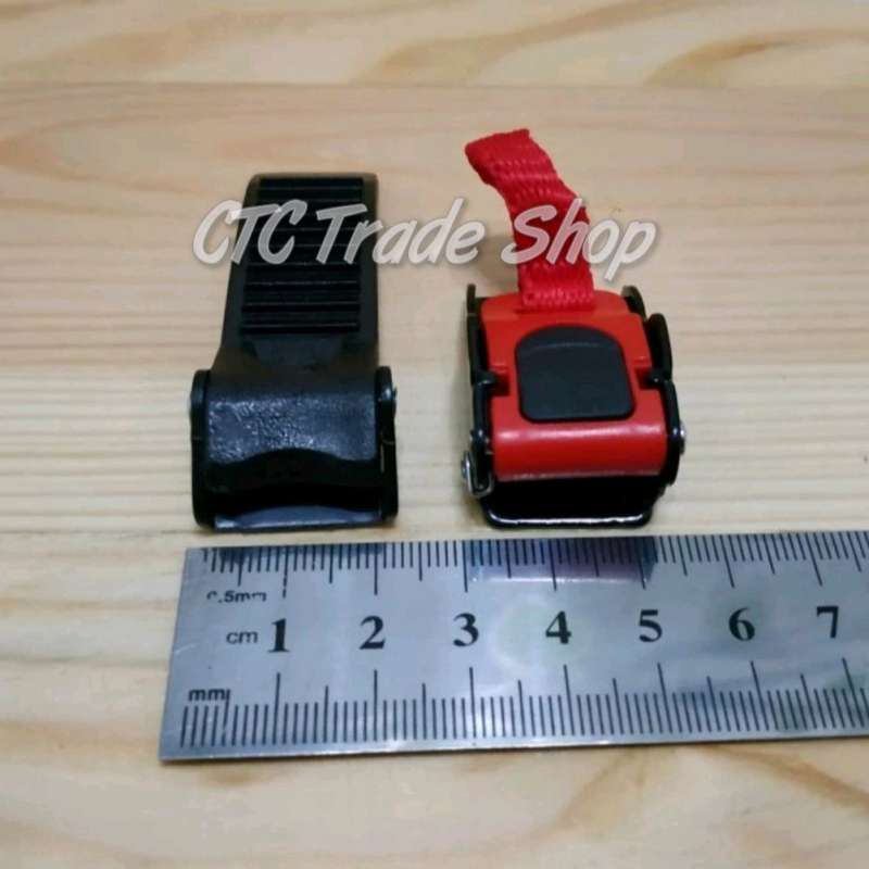 Jual Pengunci tali helm premium chin strap buckle metal - black red ...