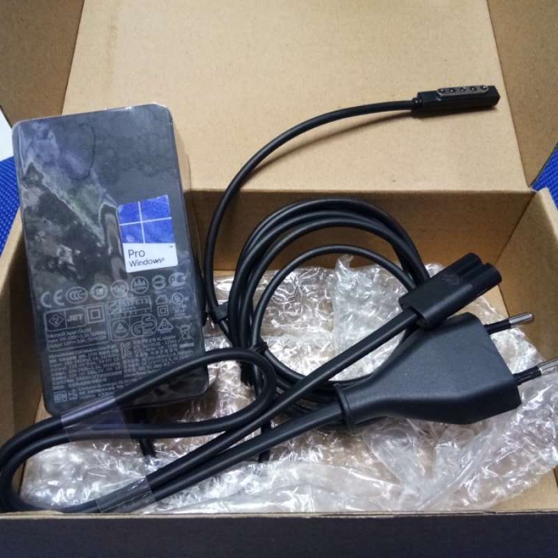 Promo Charger Adaptor Windows Surface Pro 1, Pro 2, 12V~2A Original ...
