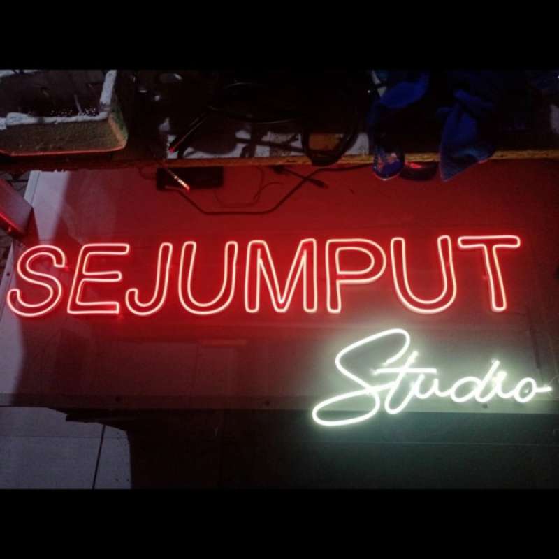 Jual Lampu Led Neon Text Tulisan Sejumput Studio Pesanan Kak Aden di ...
