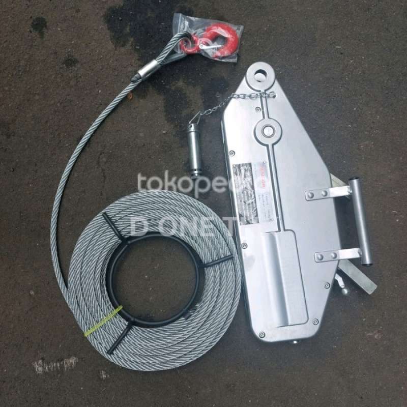 Promo Tirfor Nagasaki 1.6 ton x 20 meter wire rope pulling hoist 1,6ton ...