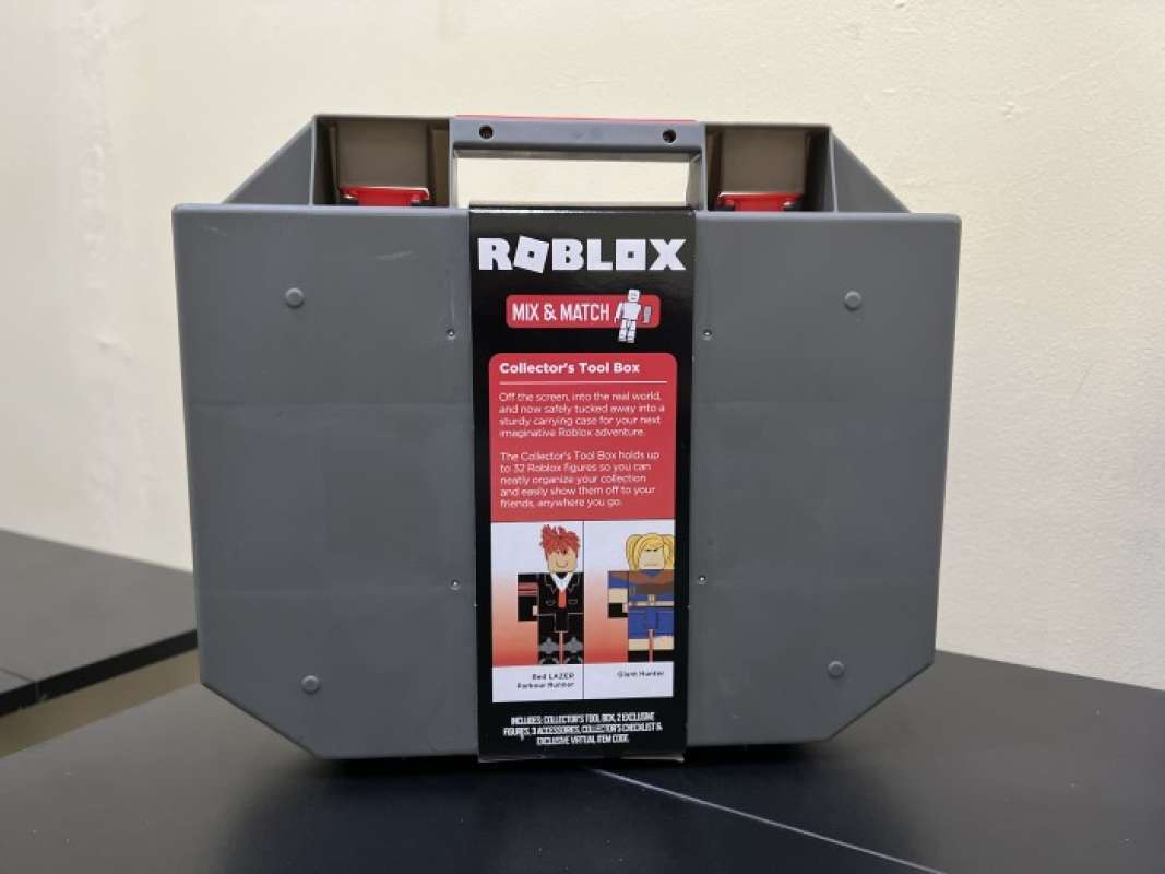Promo Roblox Action Collection COLLECTOR'S TOOL BOX Diskon 23% di ...