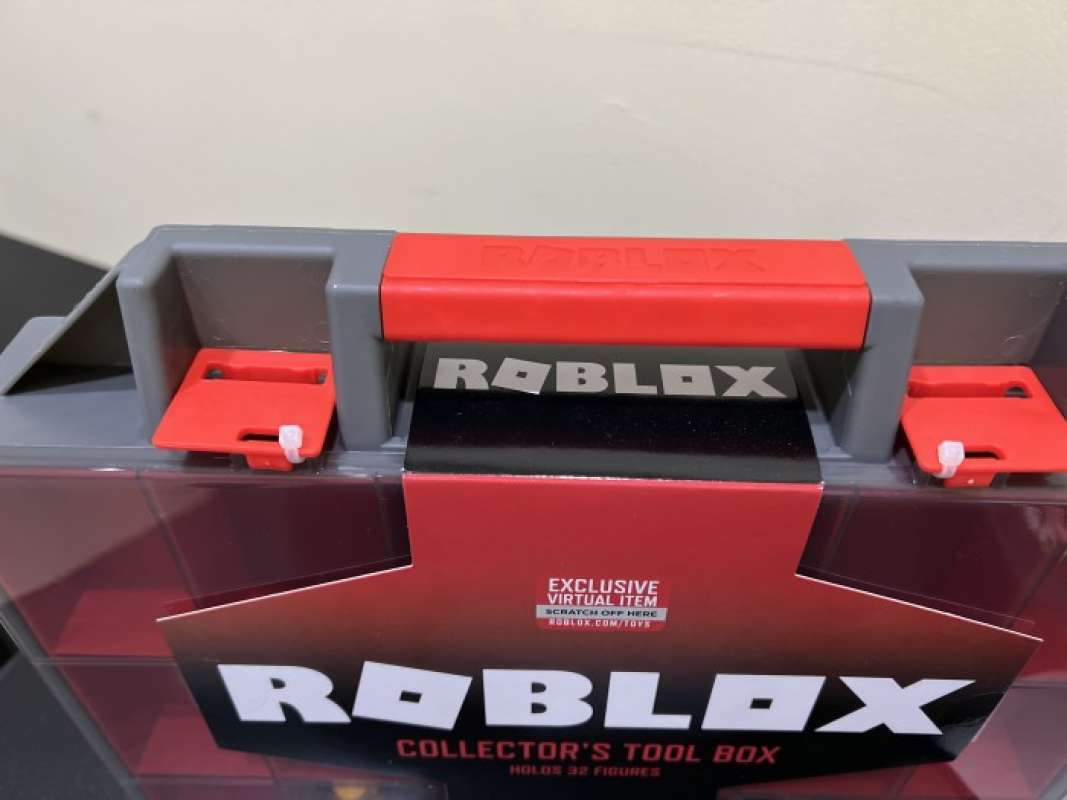Promo Roblox Action Collection COLLECTOR'S TOOL BOX Diskon 23% di ...