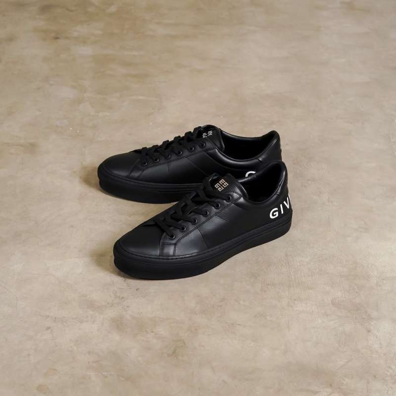 Promo Sepatu Givenchy Urban Text White Triple Black Sneaker 10% ...