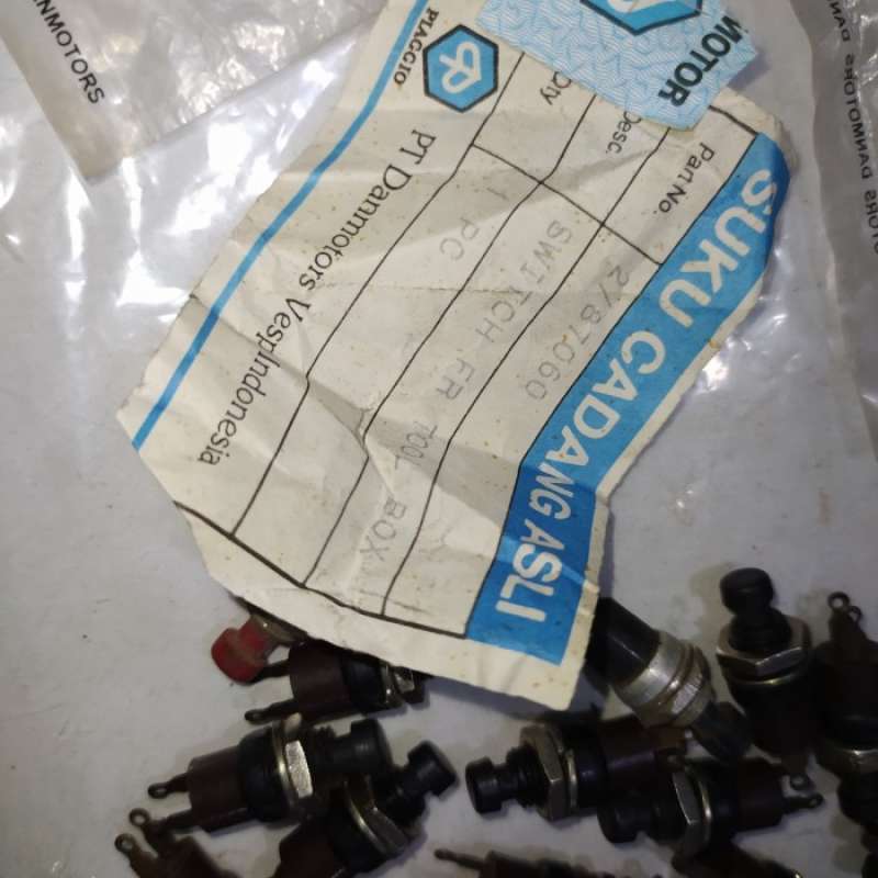 Promo Switch Bagasi Vespa Excel 200 Spartan Original Nos Diskon 23% Di ...