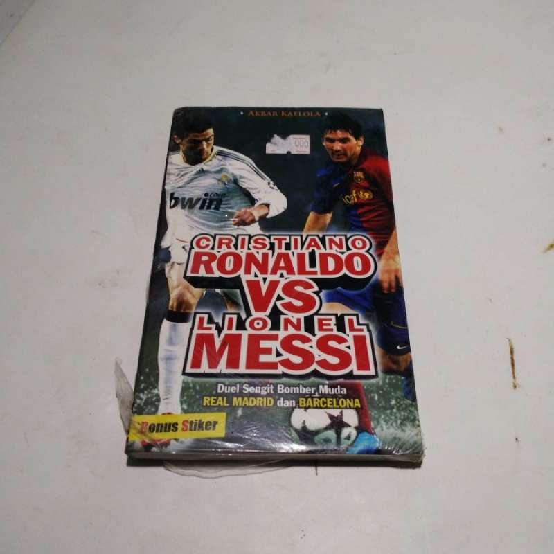 Jual Buku Cristiano Ronaldo Vs Lionel Messi Di Seller Shin Store ...
