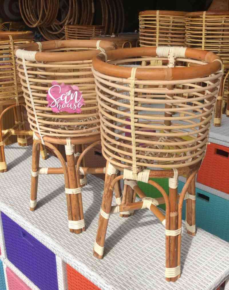 Promo Standing Planter Rattan | Rak Pot Tanaman Rotan Diskon 23% Di ...
