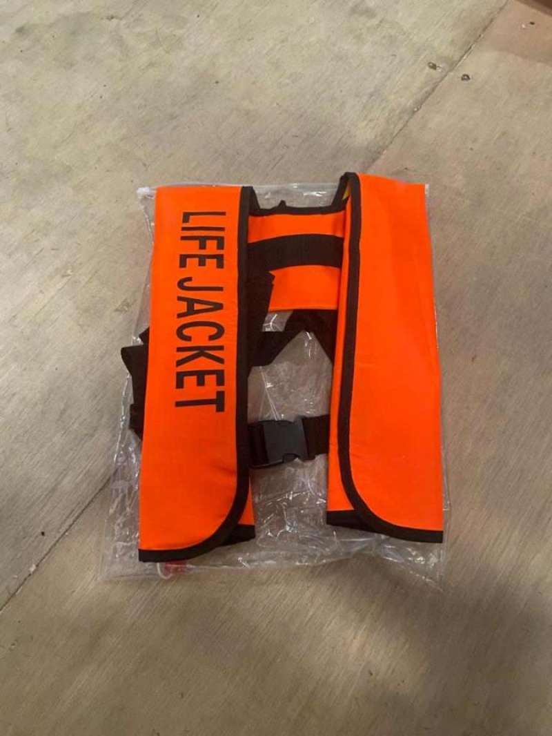 Jual Inflatable Life Jacket Pelampung Automatic Co2 / Life Jacket ...