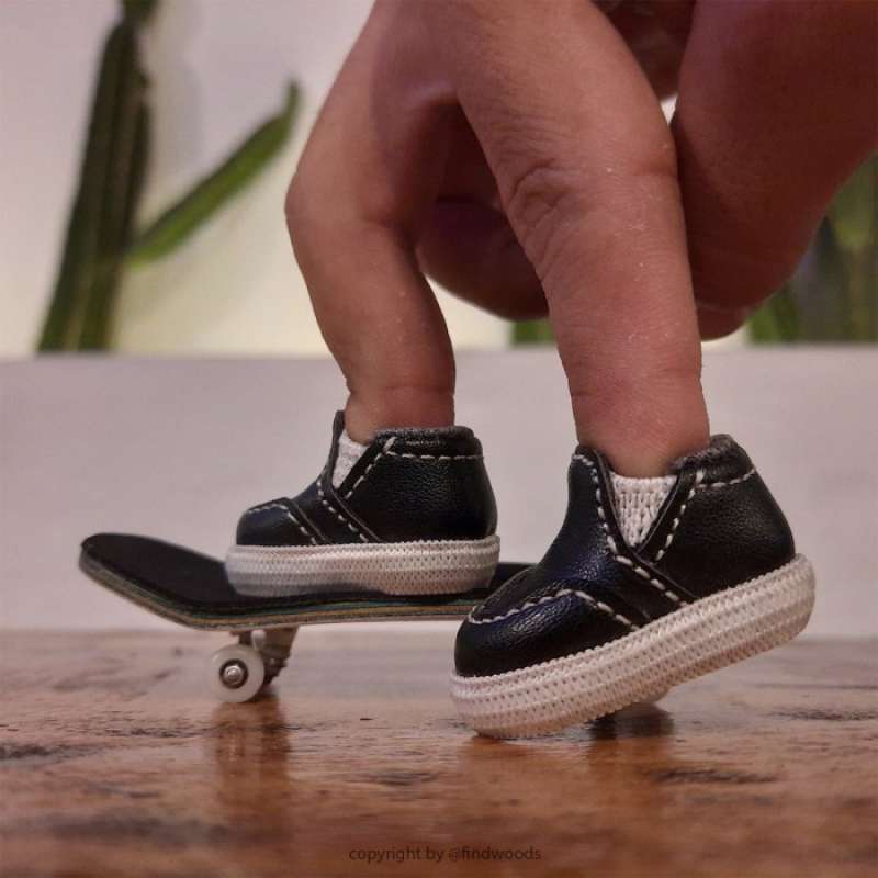 Jual Sepatu Jari Mini Fingerboard Shoes Di Seller Suzuka - Cengkareng ...