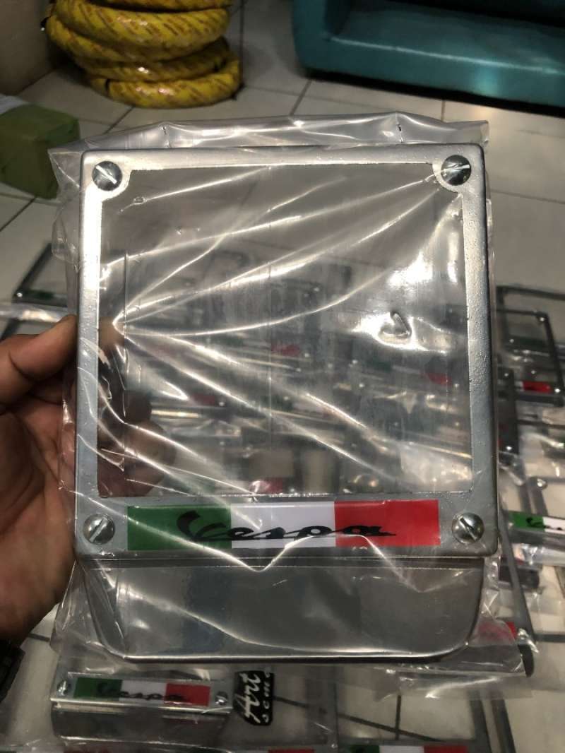 Jual Frame Plat Nomer Vespa Kotak Krom Di Seller Tombstone - Cengkareng ...